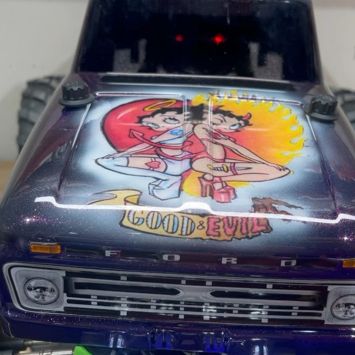 Custom RC Body painting with graphic decals! - YouTube