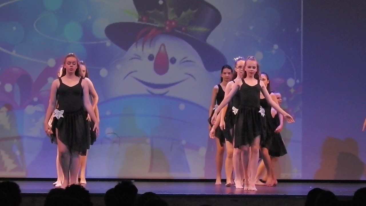 Studio 246 annual performance 2018 - YouTube