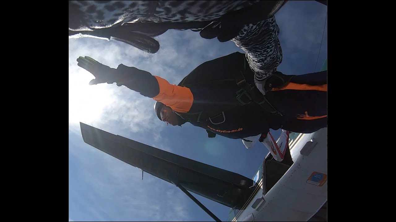 Fallschirmspringer werden... AFF Level 2 - YouTube