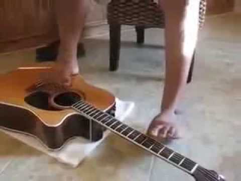 Amazing Talented Man Playing Guitar with his FEET - YouTube
