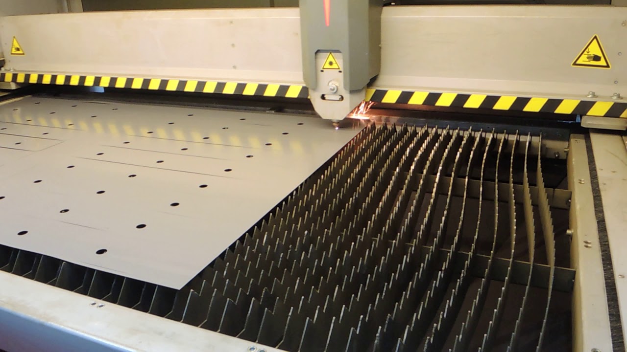 Laser cutting magnet lamellas - YouTube