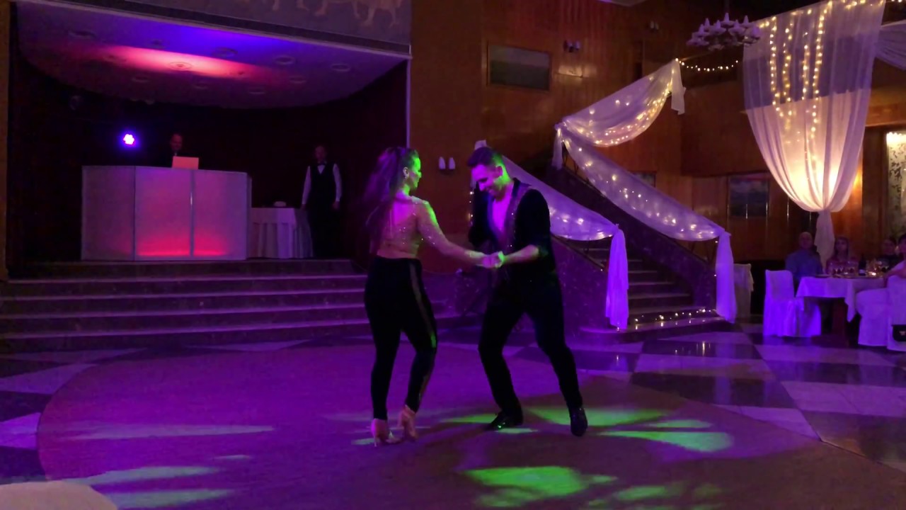 SALSA Ples - Sliač 2018 - Vystupenie BACHATA - YouTube