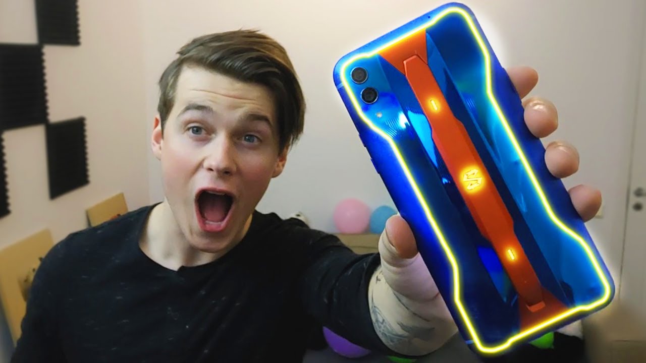 THE SUPER GAMING PHONE! Review + Gameplay | Black Shark 2 PRO - YouTube