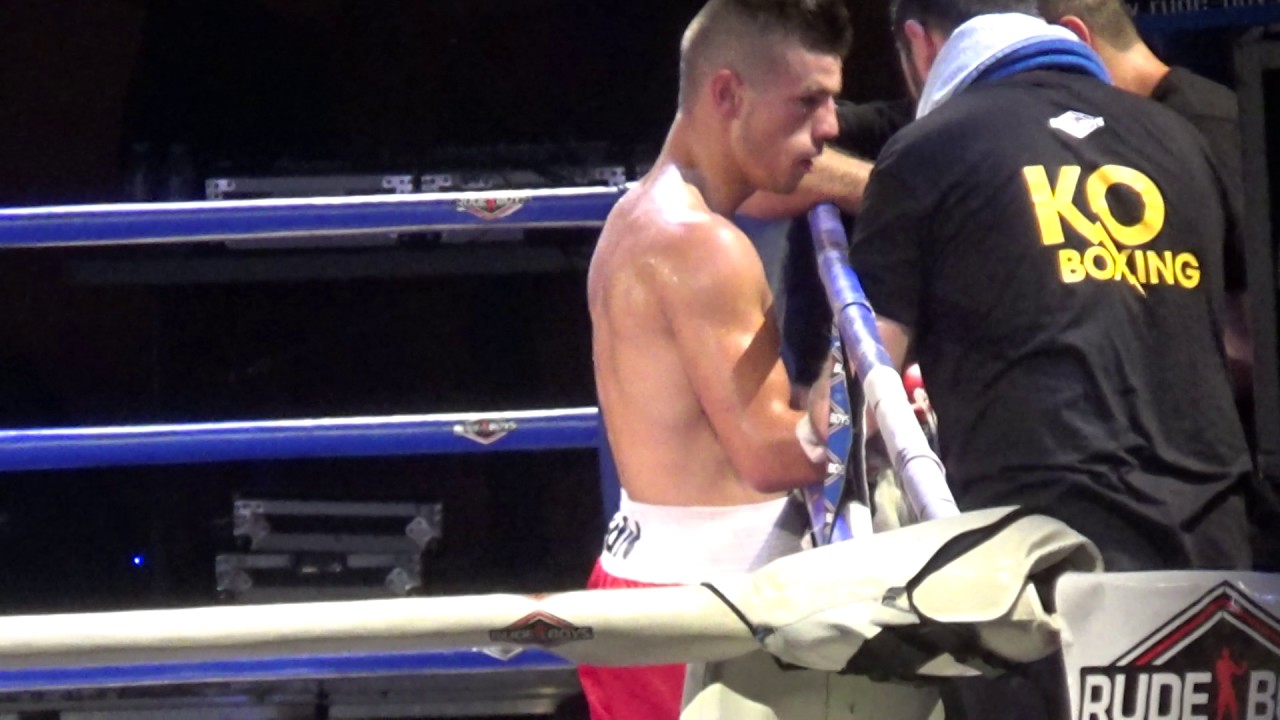 Alin Florin "El niño" vs Manuel Prieto - YouTube