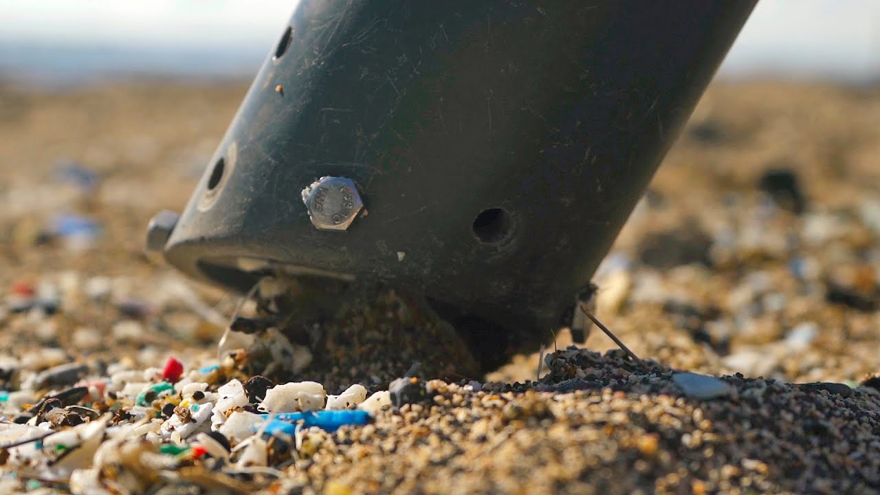 Hoola One: The Vacuum Cleaner that Sucks up Microplastics from the ...