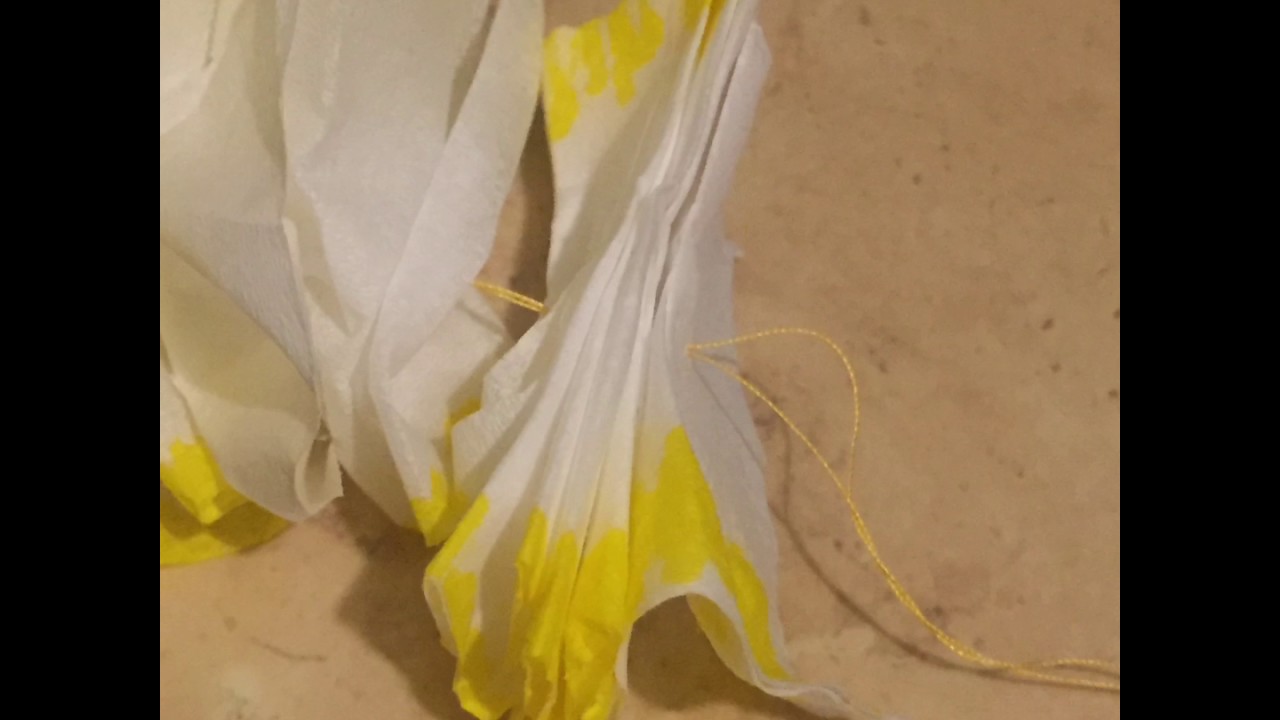 Super low budget DIY tissue paper Lei - YouTube