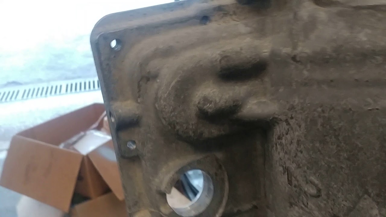 Finding Cracks In An Aluminum Case Of A 4L60E Transmission - YouTube