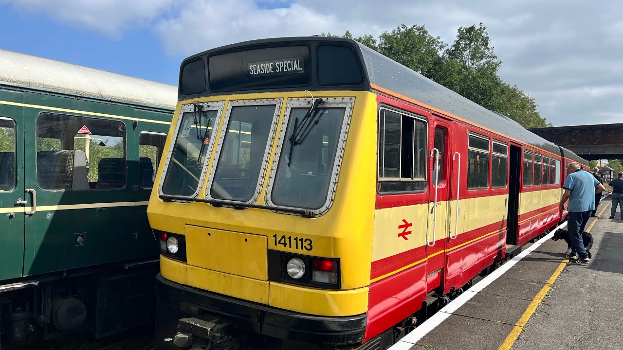 Class 141 at Butterley station Midland Railway - YouTube