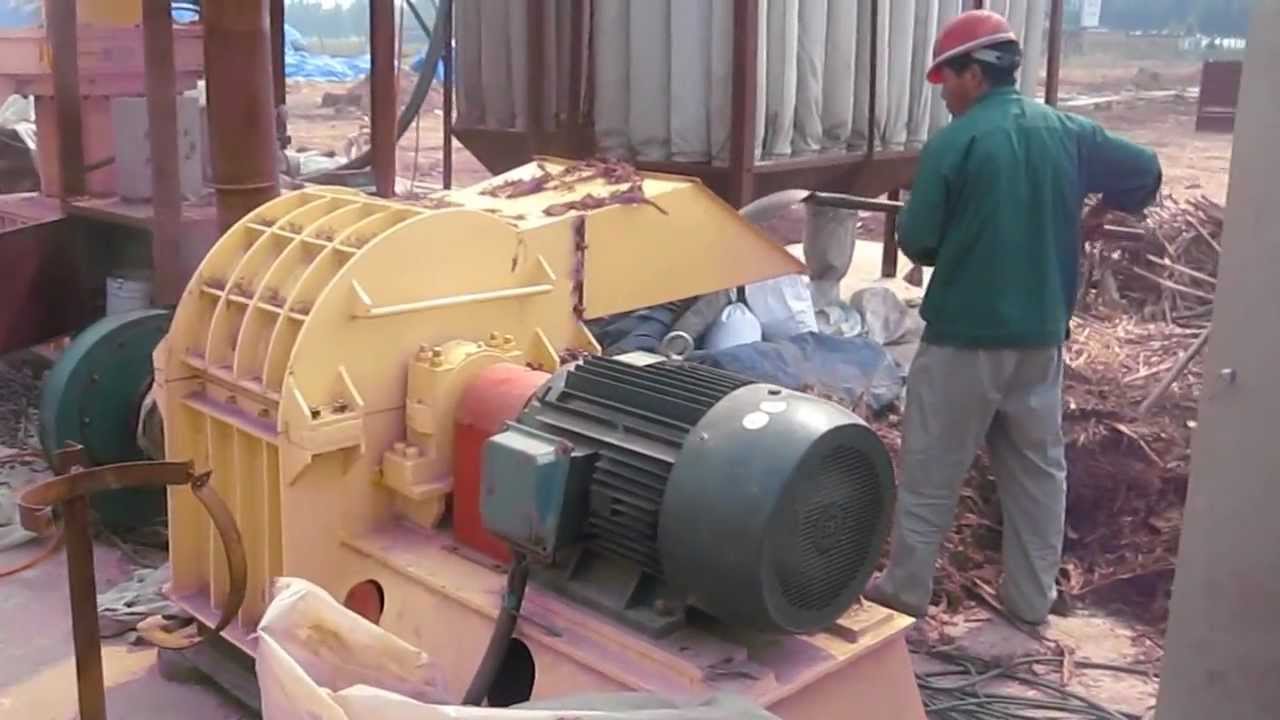 Wood bark hammer mill - YouTube