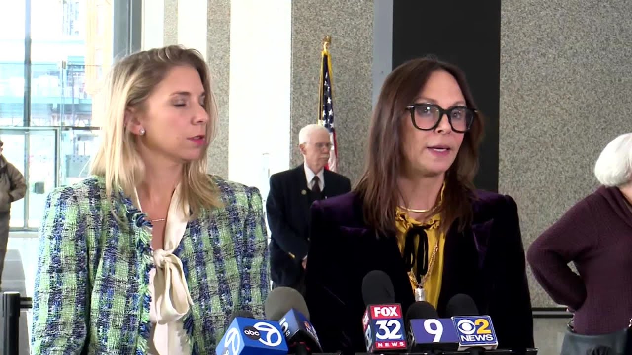 R. Kelly defense attorney responds to sentence in Chicago conviction ...