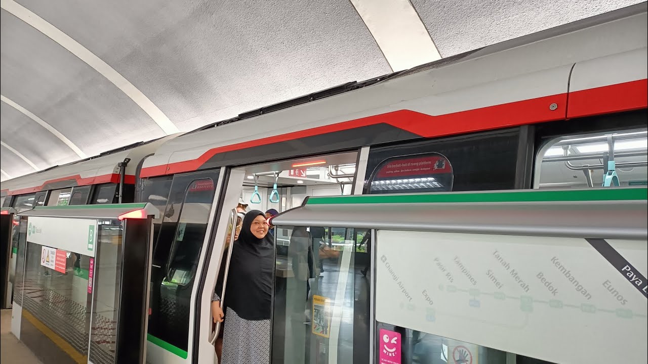 (R151 Meetup at Bugis) Alstom Movia R151 [829/830] | EW10 Kallang EW12 ...