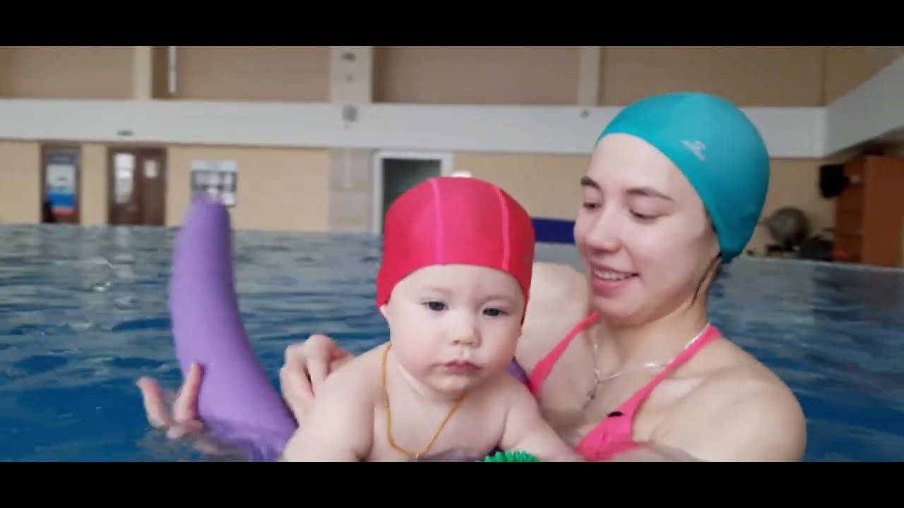 рыбка плавает в бассейне 🐟💙 Lets Swim 🏊 Youtube