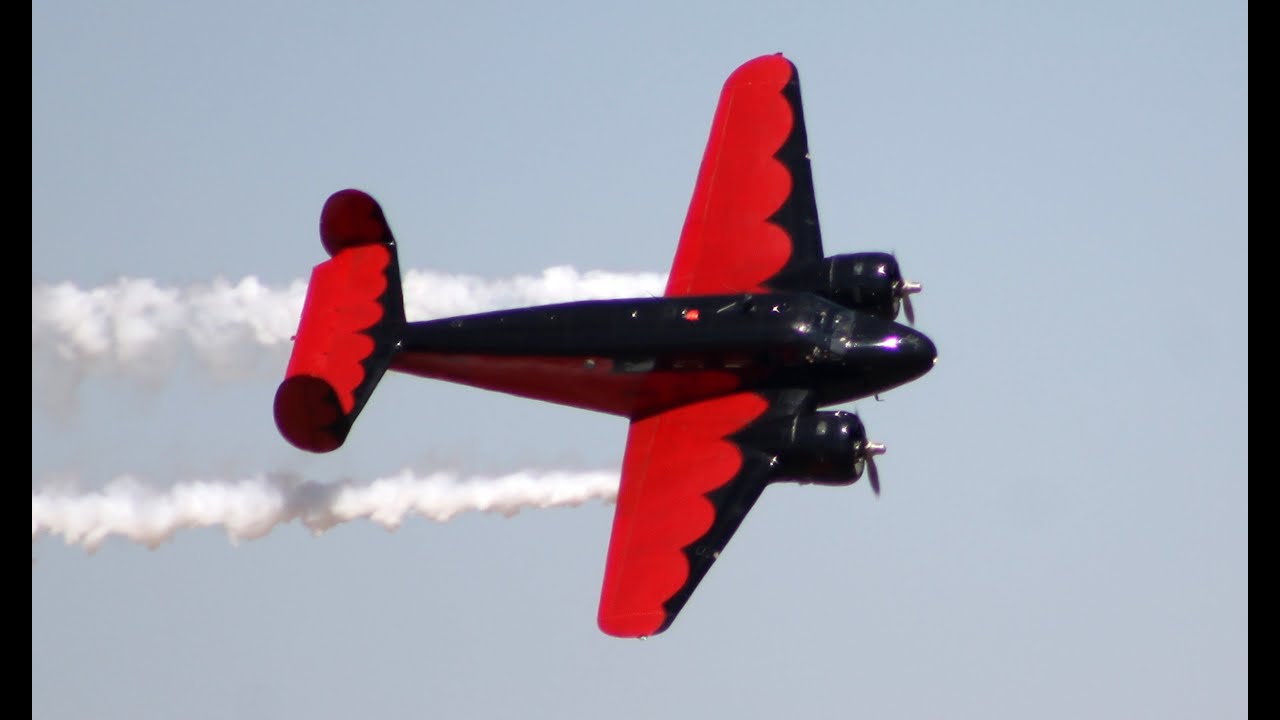 Beech 18 "Matt Younkin" Aerobatics at Los Angeles County Air Show 2015 ...