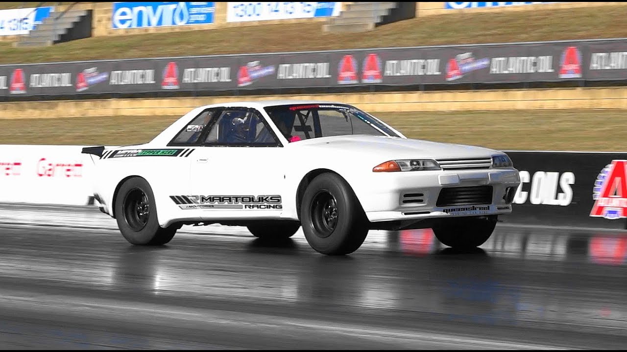 WORLD'S FASTEST RADIAL GT-R METRO MAATOUKS RACING 212 MPH - YouTube