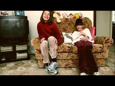 Mills Sisters - YouTube