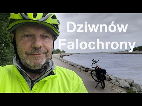 Dziwnów. Falochrony. Wejście do portu. Most zwodzony ...
