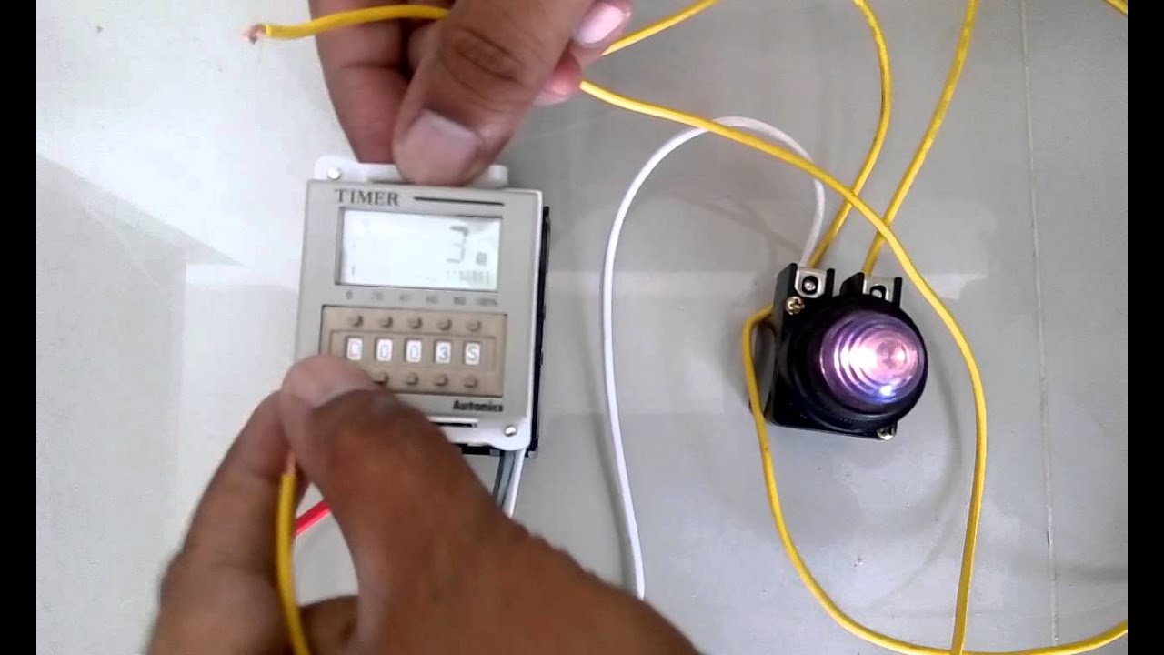 Autonics Timer LE3S basic function mode - YouTube