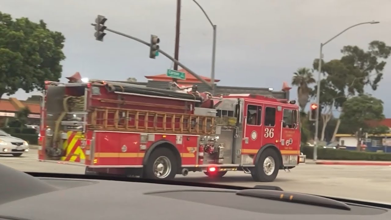 LACoFD Engine 36 Responding - YouTube