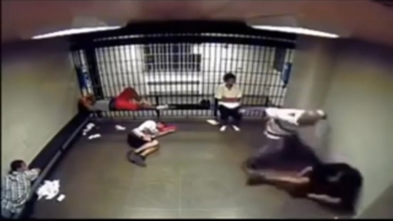 Bully Gets Knocked Out In Jail - YouTube