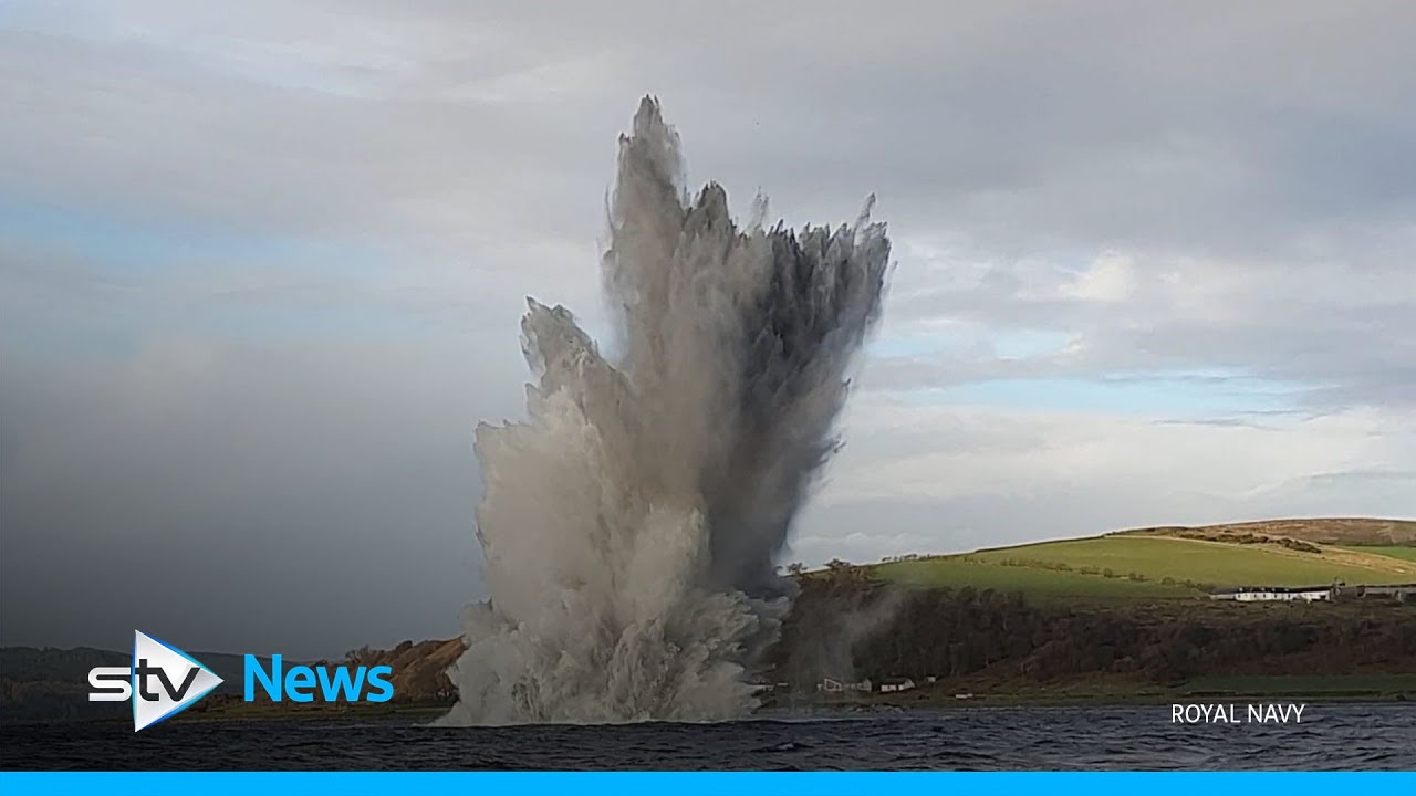 Controlled explosion on WW2 mine found in Firth of Clyde - YouTube