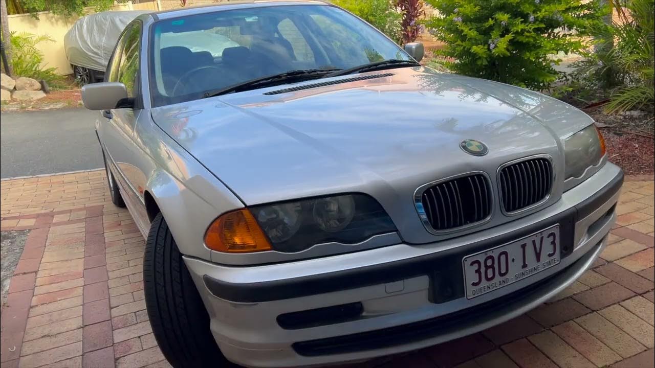 E46 Earl Grey and E32 Black Widow get a bath - YouTube