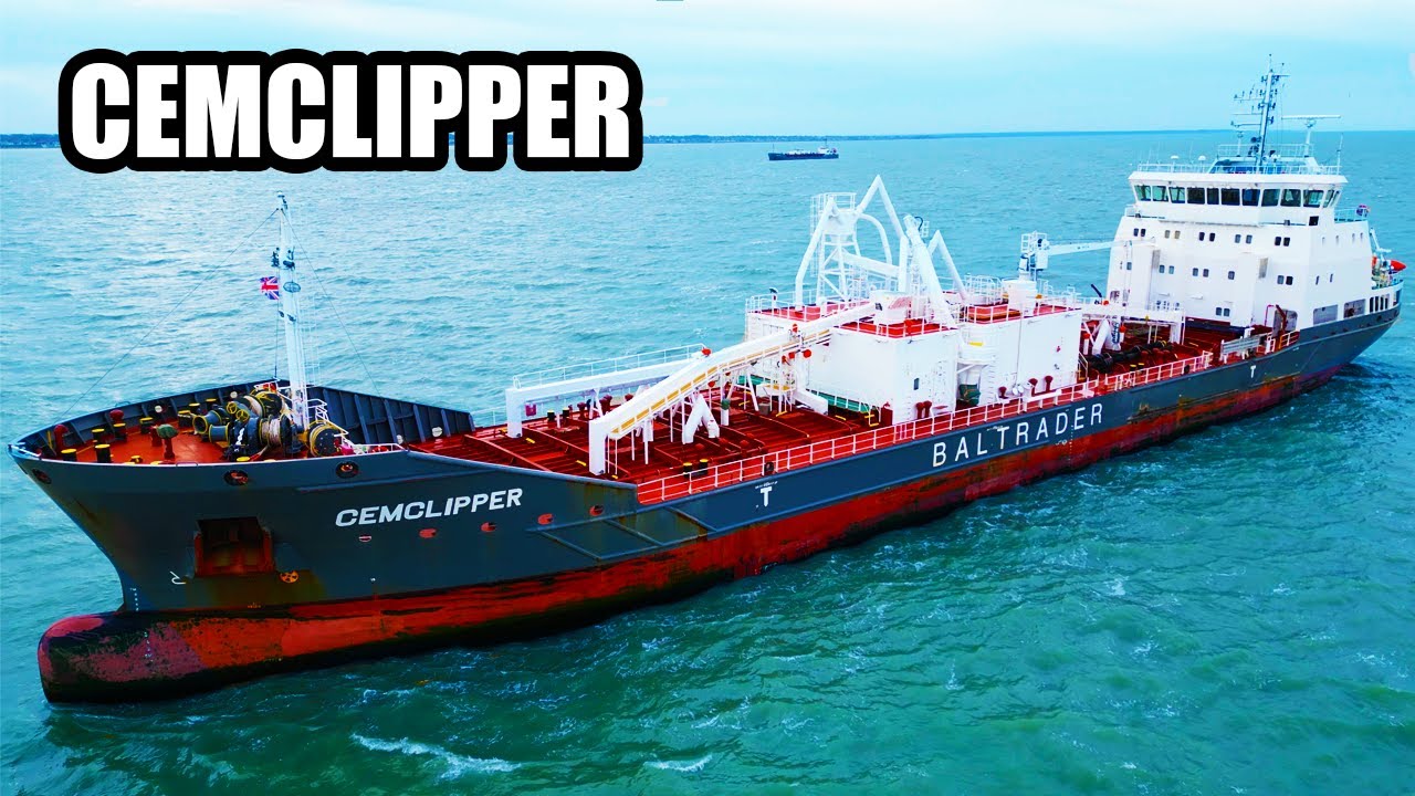 🚢 4k SHIPSPOTTING Captain Waves! Ship Anchored at Sea Awaiting Orders ...