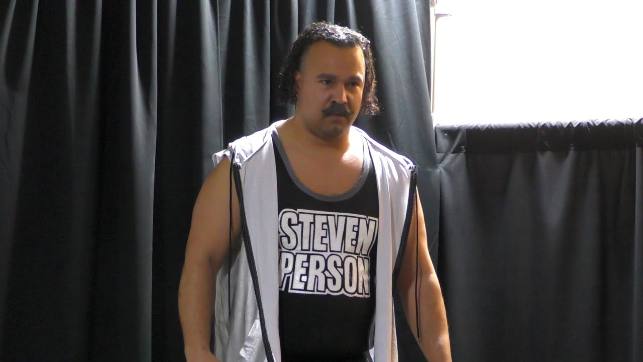 Steven Person vs Johan Nara (New Age Wrestling) - YouTube