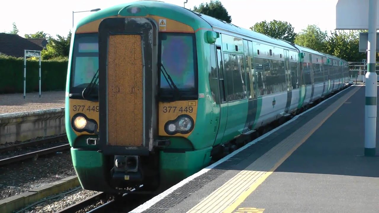 Southern Class 455s & 377s At Tattenham Corner Station 3/5/11 - YouTube