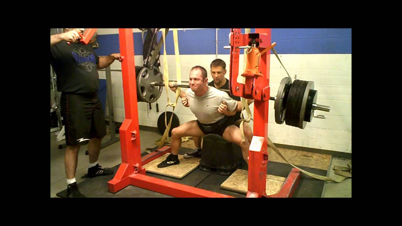 Reverse band Squat/Deadlift chains - YouTube