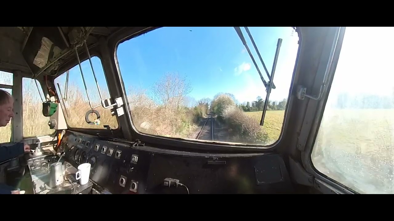 50015 Valiant Cab Ride Chinnor to Princes Risborough - Preserved ...