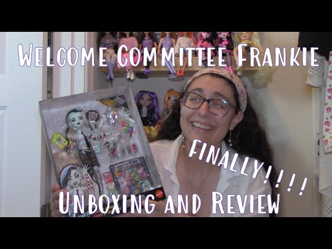 FINALLY! Monster High Welcome Committee Frankie Unboxing and Review ...