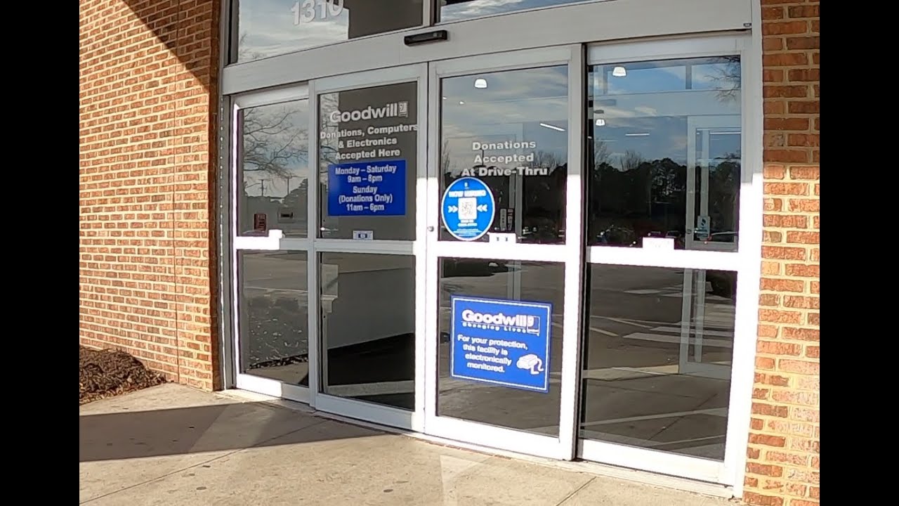 Goodwill thrifting! Local Goodwill had great items! Got some REALLY ...