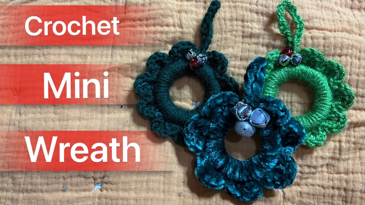 Mini Christmas Wreath Crochet Tutorial - YouTube