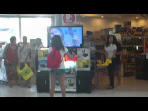 Beyonce - Stand-up (SM Megamall) (Random Girl)