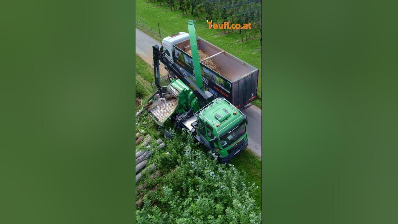 Hackguterzeugung mit Chippertruck JENZ HEM 593 #shorts - YouTube