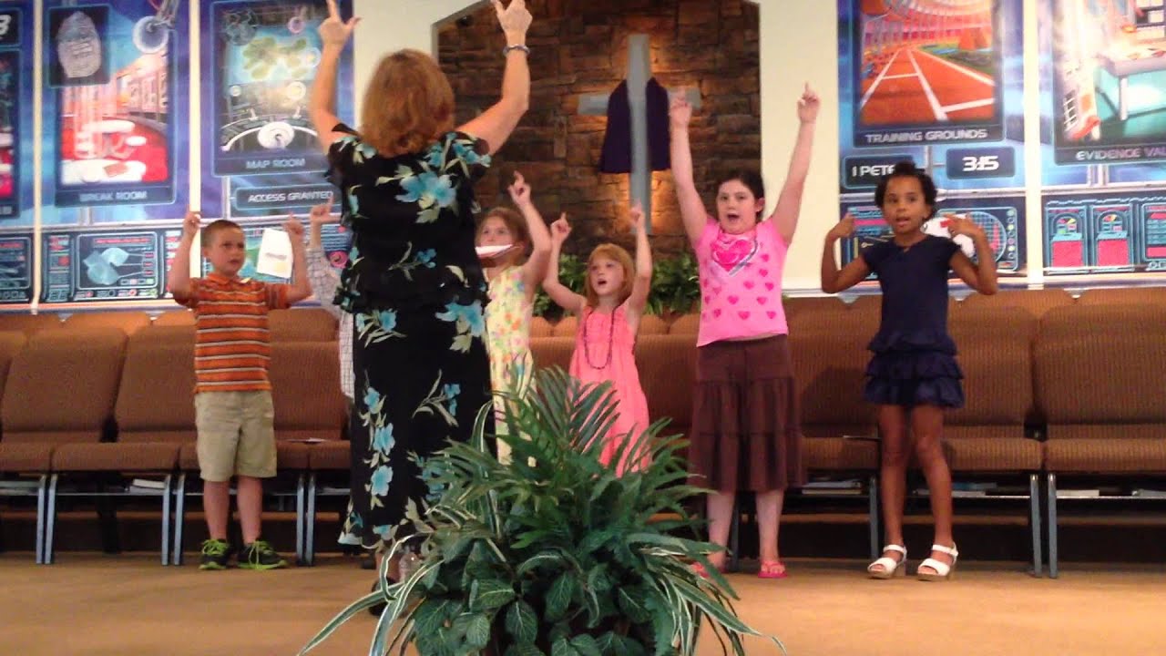 VBS 2014 / Elementary Class / Roll The Stone Away - YouTube