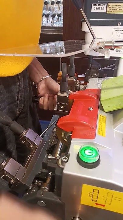 Key CARDS / Duplicate Key Machine #key #asmrsounds #machine - YouTube