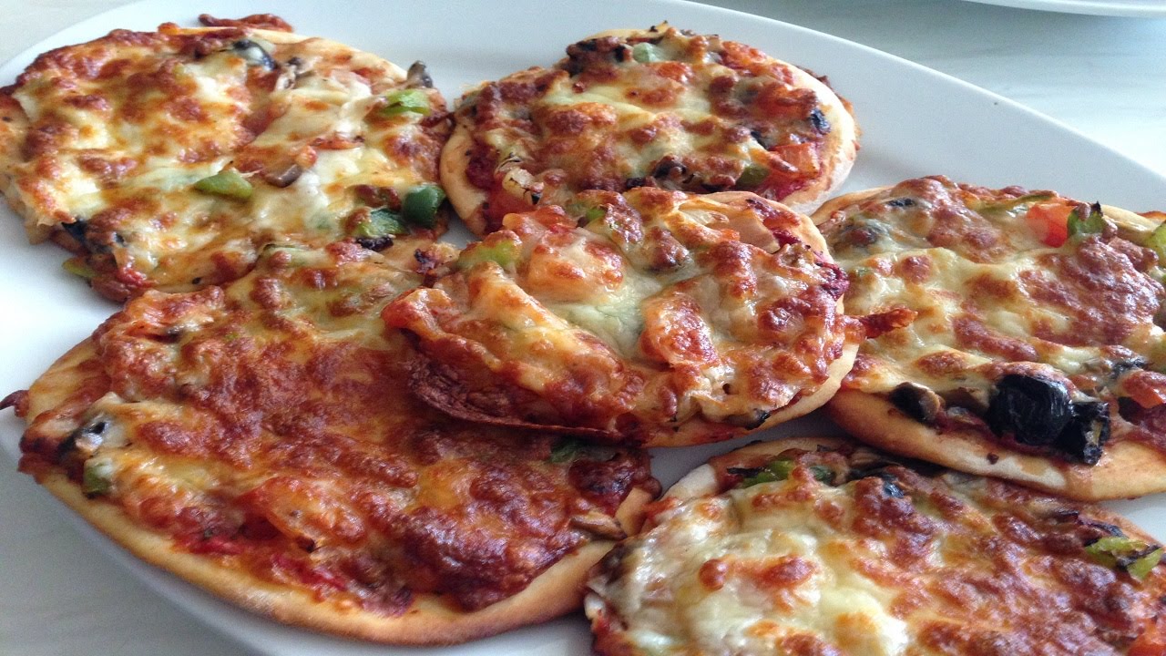 How To Make Easy Homemade Small Pizza Easiest Kids Lunch How To Make Easy Homemade Small Pizza Easiest Kids Lunch