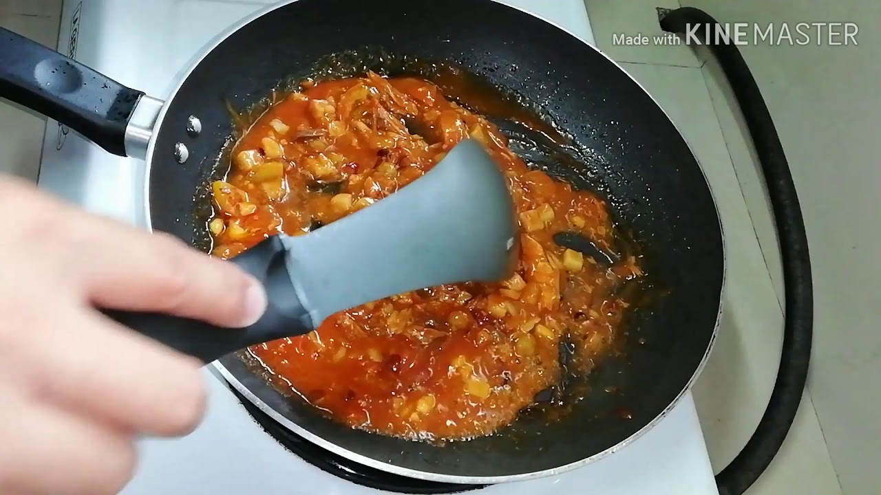 Easy Spaghetti Recipe | Using 555 Tuna Afritada - YouTube