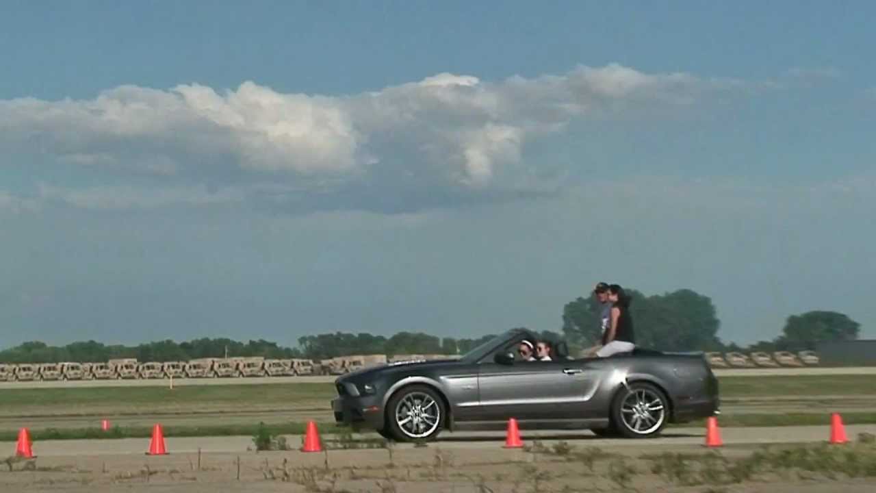 Bill Leff (T-6) The North American Texan EAA AirVenture Oshkosh - YouTube