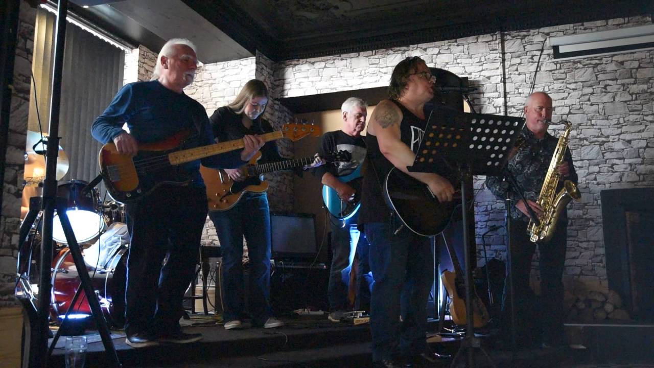 Bowana and guests playing a tribute to Henry McCullough with Failed ...