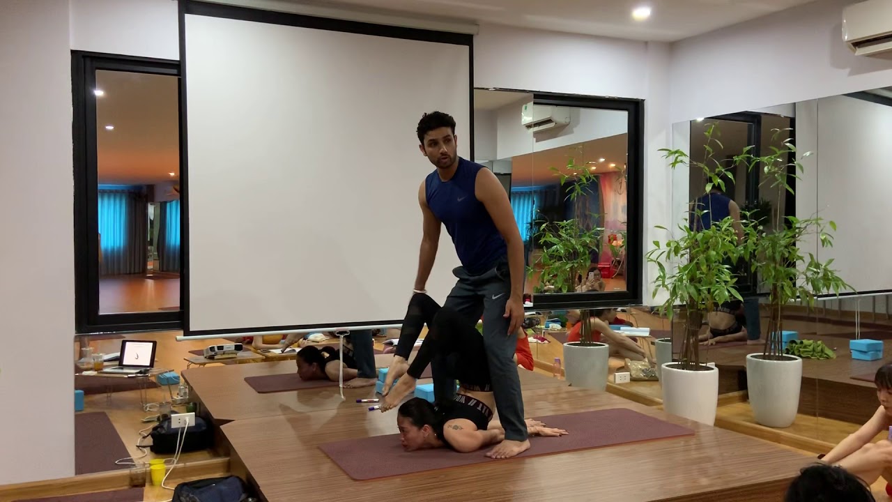 Locust Pose Full Technique|Spine Flexibility| Back Bend| Praveenyoga ...