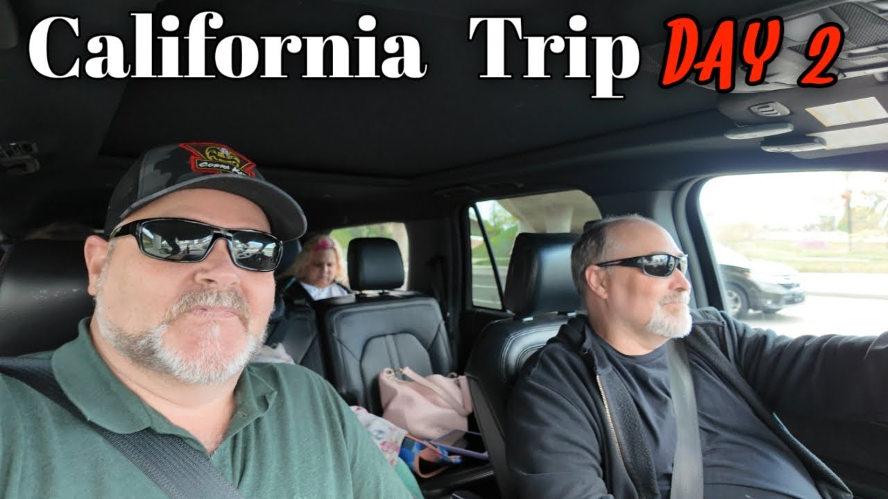 Whats it like living around Disneyland? Lets drive around and see ...