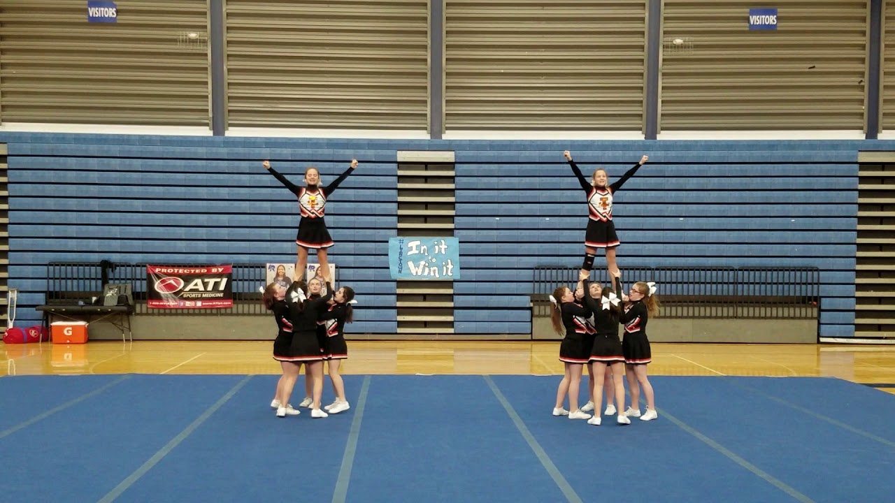 Tecumseh 7 & 8 Cheer - YouTube