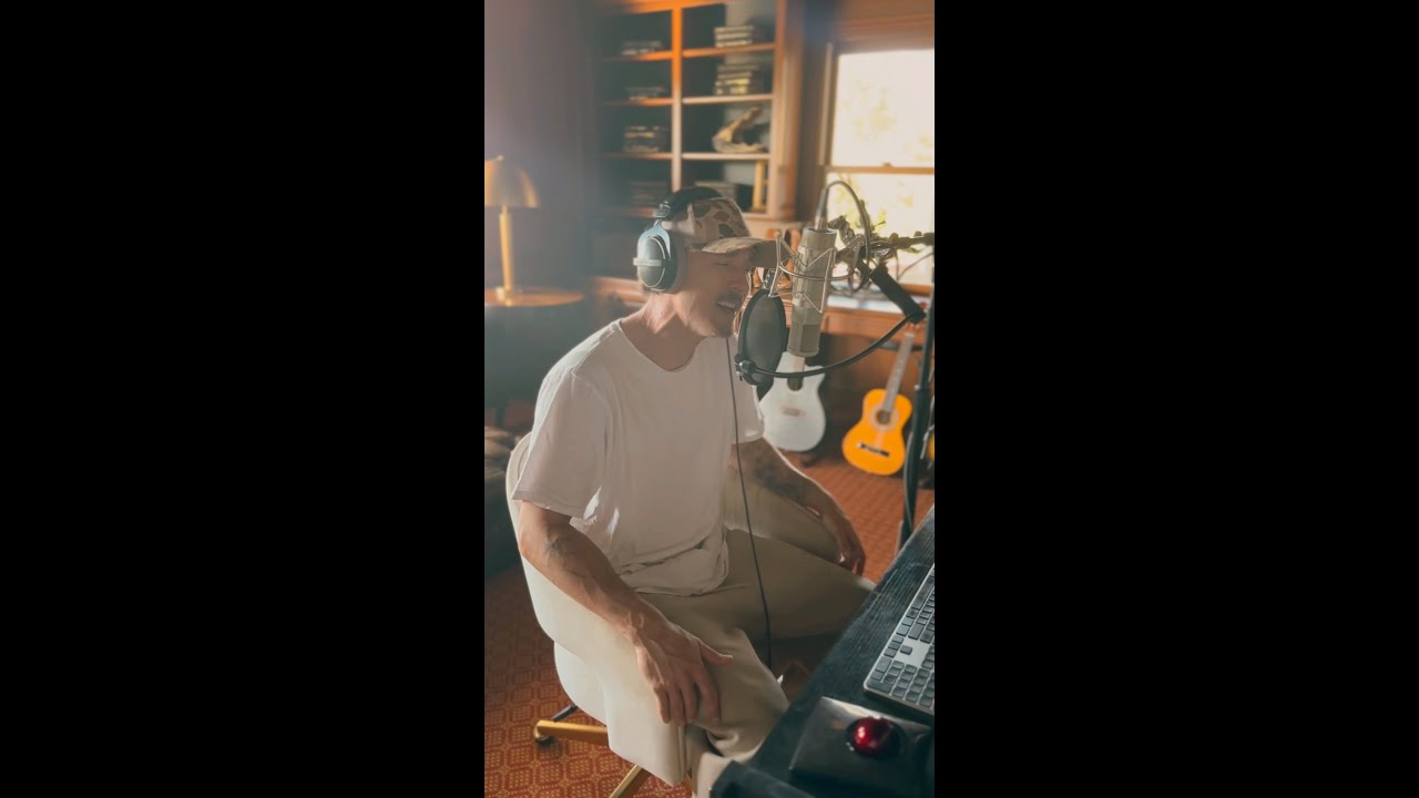 Elliott Taylor - "Take The Woman And Run" (Studio Take) - YouTube