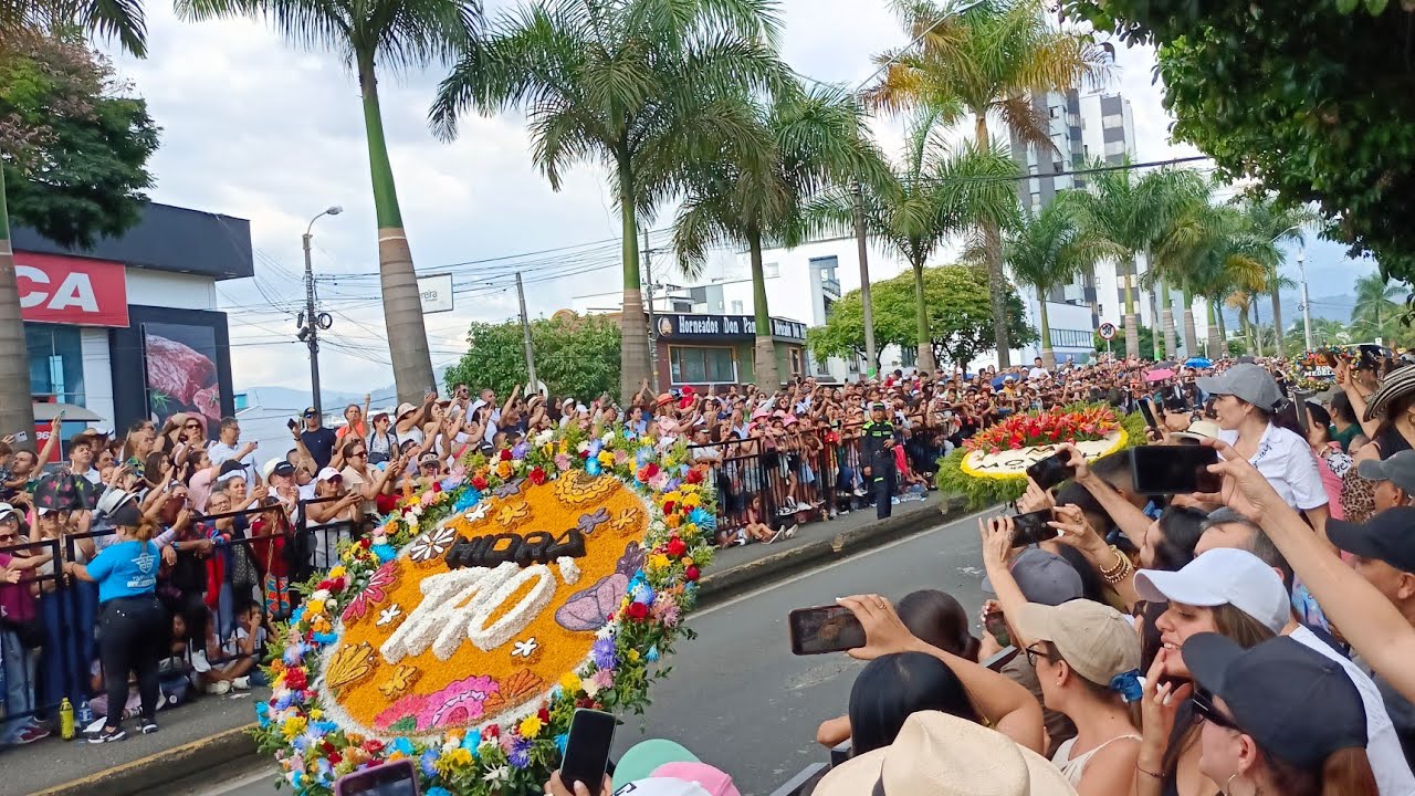 🚨Fiestas de la cosecha en vivo Pereira Colombia - YouTube