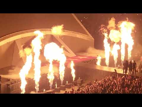 THE UNDERTAKER HALL OF FAME Curtain Call, LIVE at WrestleMania Saturday in Dallas, TX!