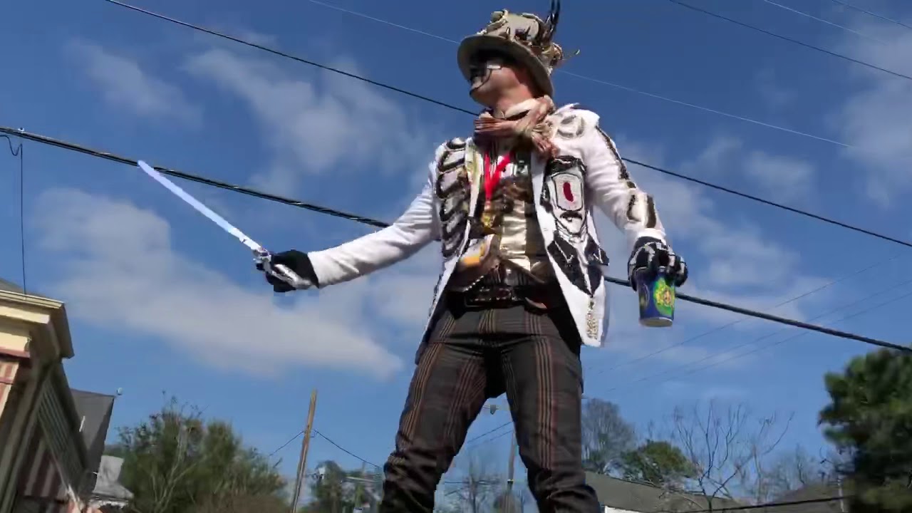 Dead Beans parade explodes into Bayou St. John on Lundi Gras - YouTube
