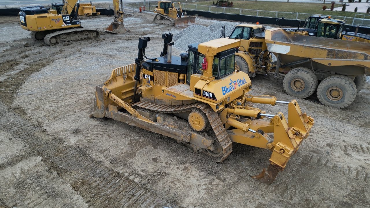 CAT D10N Bulldozer - YouTube