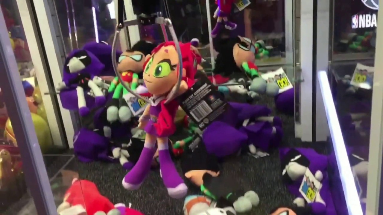 4 claw machine wins! Another Angus Young FUNKO POP - YouTube